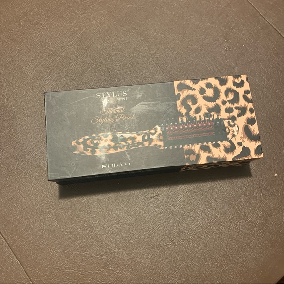 FHI Stylus | Hair | Fhi Stylus Mini Thermal Styling Brush Limited ...